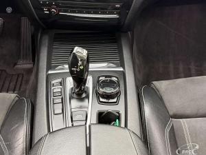 Black BMW X5 2015 in Vilnius, with an engine capacity of 2.99 L and mileage of 243 thousand km for 18255 €, photo 20 on AUTOMOTO.COM.LV