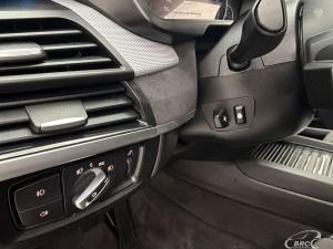 Black BMW X5 2015 in Vilnius, with an engine capacity of 2.99 L and mileage of 243 thousand km for 18255 €, photo 28 on AUTOMOTO.COM.LV