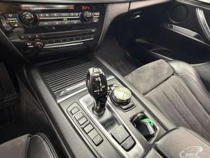 Black BMW X5 2015 in Vilnius, with an engine capacity of 2.99 L and mileage of 243 thousand km for 18255 €, photo 29 on AUTOMOTO.COM.LV