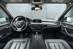 Black BMW X5 2015 in Klaipeda, with an engine capacity of 3.00 L and mileage of 184 thousand km for 17500 €, photo 19 on AUTOMOTO.COM.LV