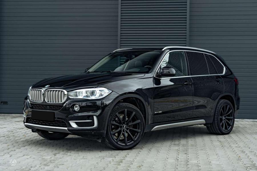 Black BMW X5 2015 in Klaipeda, with an engine capacity of 3.00 L and mileage of 184 thousand km for 17500 €, photo 20 on AUTOMOTO.COM.LV