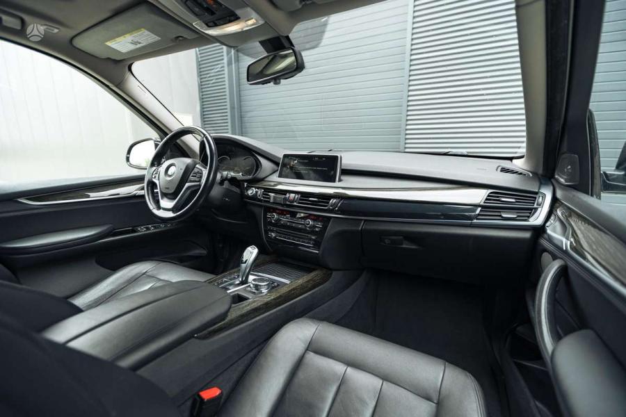 Black BMW X5 2015 in Klaipeda, with an engine capacity of 3.00 L and mileage of 184 thousand km for 17500 €, photo 24 on AUTOMOTO.COM.LV