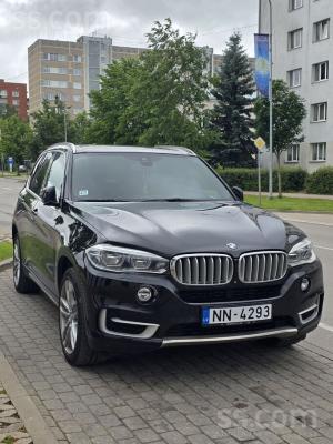 Melns BMW X5 2015 Rīga, ar dzinēja tilpumu 3.00 L un nobraukumu 168 tūkst. km par 21199 €, foto  vietnē AUTOMOTO.COM.LV