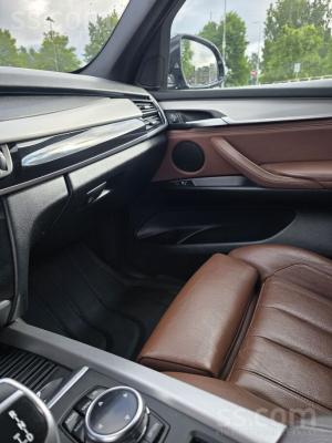 Melns BMW X5 2015 Rīga, ar dzinēja tilpumu 3.00 L un nobraukumu 168 tūkst. km par 21199 €, foto 6 vietnē AUTOMOTO.COM.LV