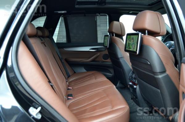 Black BMW X5 2015 in Riga, with an engine capacity of 3.00 L and mileage of 169 thousand km for 18250 €, photo 11 on AUTOMOTO.COM.LV