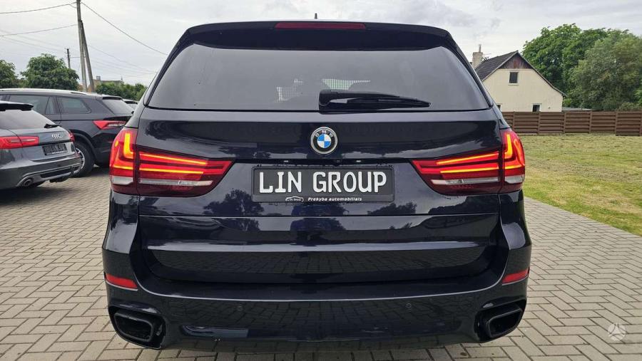 Black BMW X5 2015 in Prienai, with an engine capacity of 2.00 L and mileage of 174 thousand km for 18399 €, photo 7 on AUTOMOTO.COM.LV