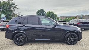 Black BMW X5 2015 in Prienai, with an engine capacity of 2.00 L and mileage of 174 thousand km for 18399 €, photo 9 on AUTOMOTO.COM.LV