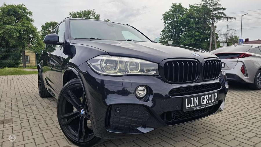 Black BMW X5 2015 in Prienai, with an engine capacity of 2.00 L and mileage of 174 thousand km for 18399 €, photo 11 on AUTOMOTO.COM.LV