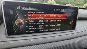 Black BMW X5 2015 in Prienai, with an engine capacity of 2.00 L and mileage of 174 thousand km for 18399 €, photo 21 on AUTOMOTO.COM.LV