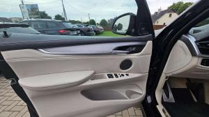 Black BMW X5 2015 in Prienai, with an engine capacity of 2.00 L and mileage of 174 thousand km for 18399 €, photo 26 on AUTOMOTO.COM.LV