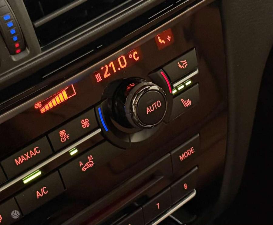 Melns BMW X5 2015 Marijampole, ar dzinēja tilpumu 2.99 L un nobraukumu 210 tūkst. km par 23999 €, foto 21 vietnē AUTOMOTO.COM.LV