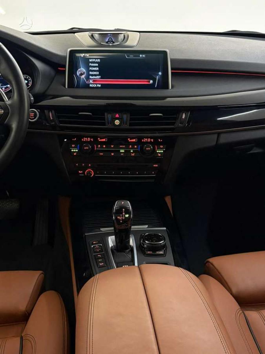 Melns BMW X5 2015 Marijampole, ar dzinēja tilpumu 2.99 L un nobraukumu 210 tūkst. km par 23999 €, foto 22 vietnē AUTOMOTO.COM.LV