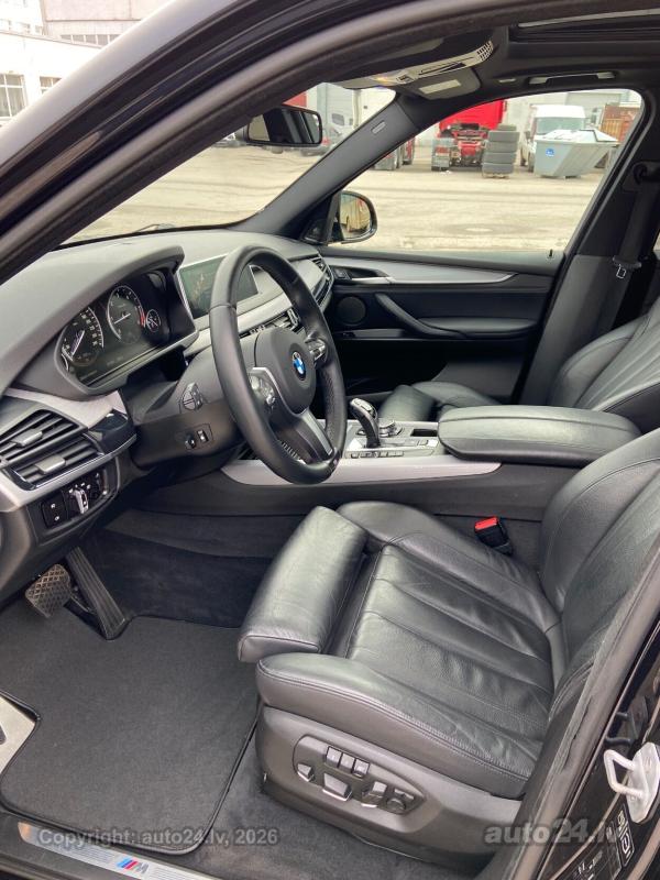 Black BMW X5 2015 in Tartu, with an engine capacity of 3.00 L and mileage of 225 thousand km for 19000 €, photo 7 on AUTOMOTO.COM.LV