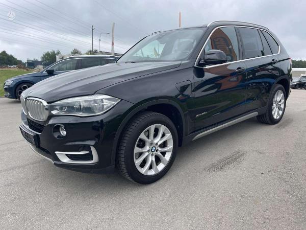 Black BMW X5 2015 in Kaunas, with an engine capacity of 2.00 L and mileage of 2 thousand km for 14250 €, photo 2 on AUTOMOTO.COM.LV