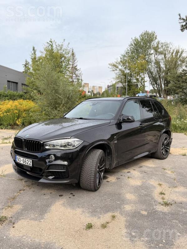 Melns BMW X5 2015 Rīga, ar dzinēja tilpumu 3.00 L un nobraukumu 294 tūkst. km par 23500 €, foto 2 vietnē AUTOMOTO.COM.LV
