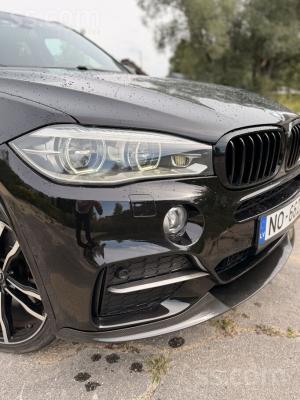 Black BMW X5 2015 in Riga, with an engine capacity of 3.00 L and mileage of 294 thousand km for 23500 €, photo 6 on AUTOMOTO.COM.LV