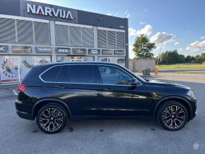 Black BMW X5 2015 in Alytus, with an engine capacity of 2.99 L and mileage of 288 thousand km for 15850 €, photo 10 on AUTOMOTO.COM.LV