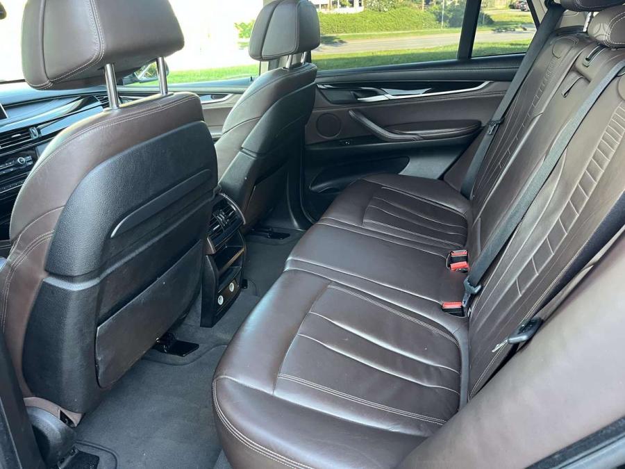 Black BMW X5 2015 in Alytus, with an engine capacity of 2.99 L and mileage of 288 thousand km for 15850 €, photo 20 on AUTOMOTO.COM.LV