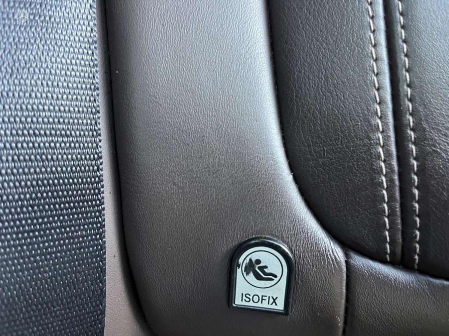 Black BMW X5 2015 in Alytus, with an engine capacity of 2.99 L and mileage of 288 thousand km for 15850 €, photo 41 on AUTOMOTO.COM.LV