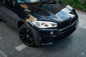 Black BMW X5 2015 in Vilnius, with an engine capacity of 2.99 L and mileage of 256 thousand km for 20490 €, photo 7 on AUTOMOTO.COM.LV