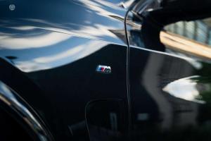 Black BMW X5 2015 in Vilnius, with an engine capacity of 2.99 L and mileage of 256 thousand km for 20490 €, photo 12 on AUTOMOTO.COM.LV
