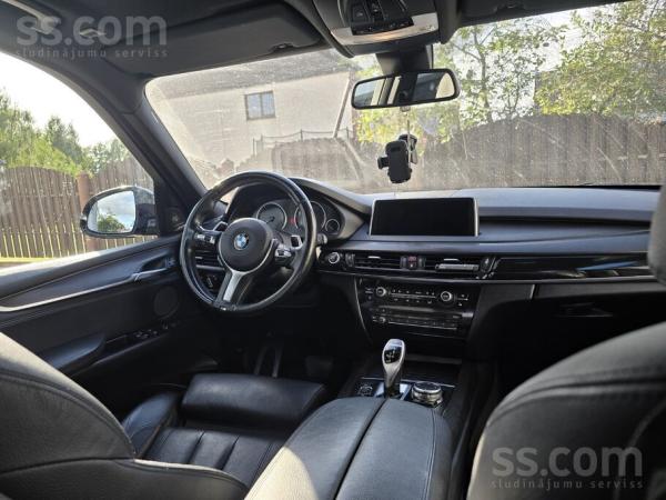 Black BMW X5 2015 in Preili, with an engine capacity of 3.00 L and mileage of 126 thousand km for 28500 €, photo 5 on AUTOMOTO.COM.LV