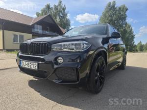 Melns BMW X5 2015 Preiļi, ar dzinēja tilpumu 3.00 L un nobraukumu 126 tūkst. km par 28500 €, foto  vietnē AUTOMOTO.COM.LV