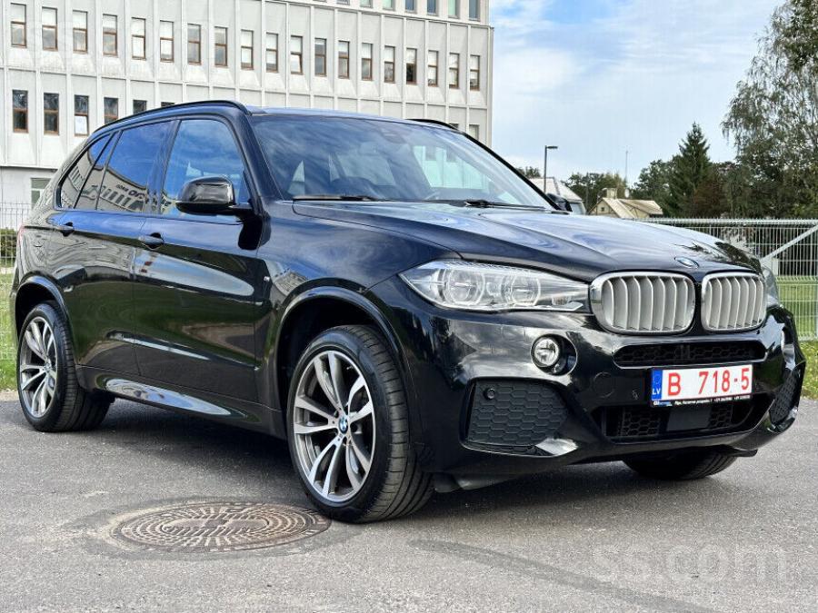 Black BMW X5 2015 in Riga, with an engine capacity of 3.00 L and mileage of 254 thousand km for 21900 €, photo 3 on AUTOMOTO.COM.LV