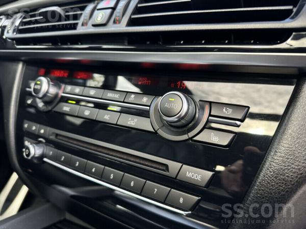 Melns BMW X5 2015 Rīga, ar dzinēja tilpumu 3.00 L un nobraukumu 254 tūkst. km par 21900 €, foto 9 vietnē AUTOMOTO.COM.LV