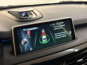 Black BMW X5 2015 in Marijampole, with an engine capacity of 2.99 L and mileage of 233 thousand km for 20999 €, photo 5 on AUTOMOTO.COM.LV
