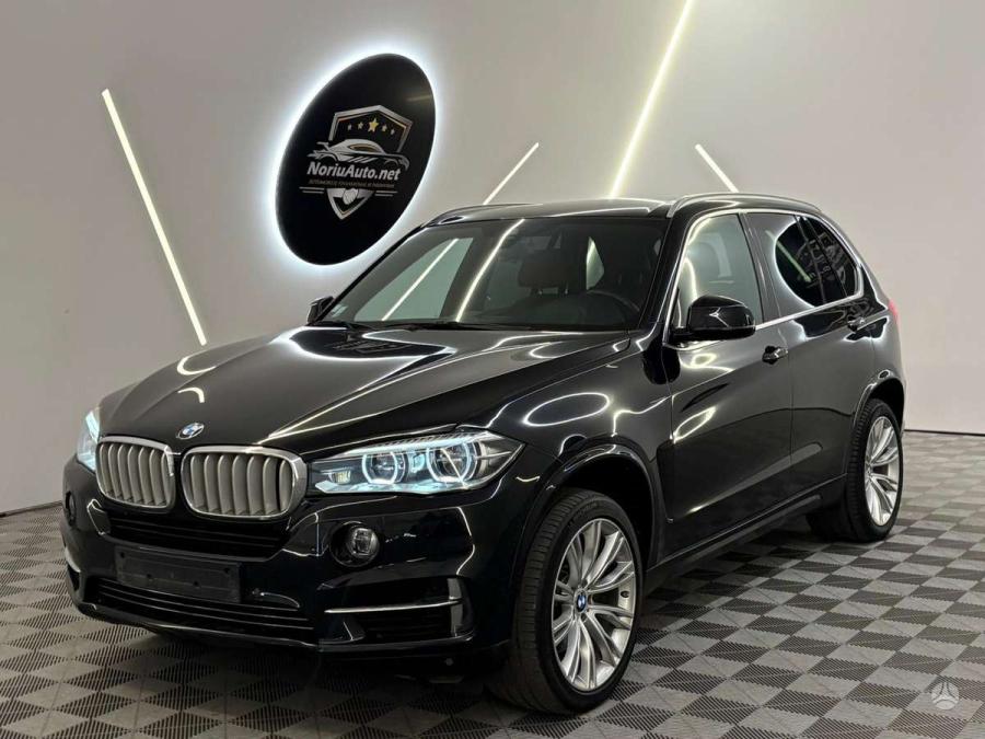 Black BMW X5 2015 in Marijampole, with an engine capacity of 2.99 L and mileage of 233 thousand km for 20999 €, photo 8 on AUTOMOTO.COM.LV