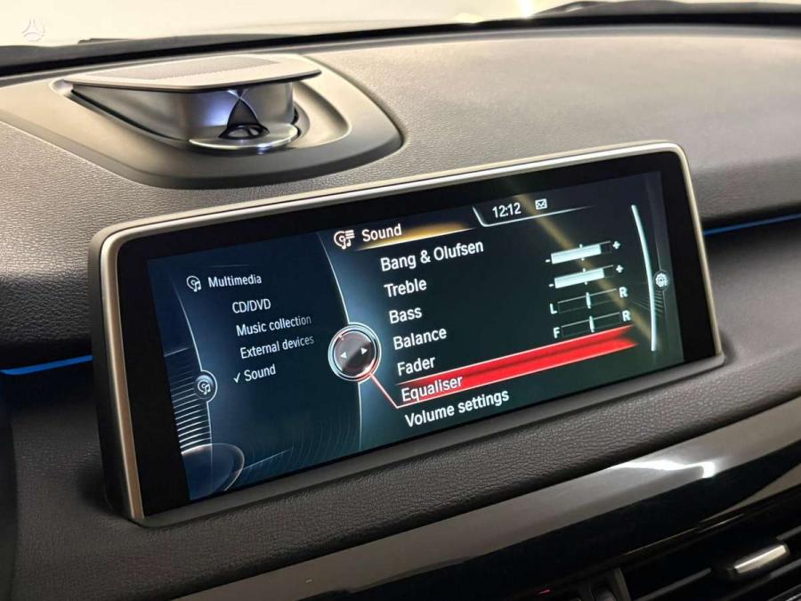 Black BMW X5 2015 in Marijampole, with an engine capacity of 2.99 L and mileage of 233 thousand km for 20999 €, photo 10 on AUTOMOTO.COM.LV