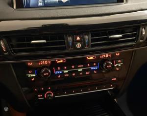 Black BMW X5 2015 in Marijampole, with an engine capacity of 2.99 L and mileage of 233 thousand km for 20999 €, photo 14 on AUTOMOTO.COM.LV