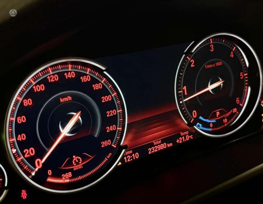 Black BMW X5 2015 in Marijampole, with an engine capacity of 2.99 L and mileage of 233 thousand km for 20999 €, photo 21 on AUTOMOTO.COM.LV