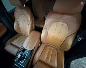 Black BMW X5 2015 in Marijampole, with an engine capacity of 2.99 L and mileage of 233 thousand km for 20999 €, photo 33 on AUTOMOTO.COM.LV