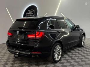 Black BMW X5 2015 in Marijampole, with an engine capacity of 2.99 L and mileage of 233 thousand km for 20999 €, photo 36 on AUTOMOTO.COM.LV