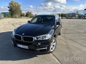 Melns BMW X5 2015 Rīga, ar dzinēja tilpumu 3.00 L un nobraukumu 242 tūkst. km par 15900 €, foto 1 vietnē AUTOMOTO.COM.LV