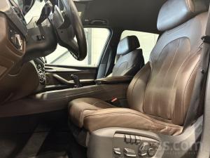Melns BMW X5 2015 Rīga, ar dzinēja tilpumu 3.00 L un nobraukumu 170 tūkst. km par 18900 €, foto 8 vietnē AUTOMOTO.COM.LV