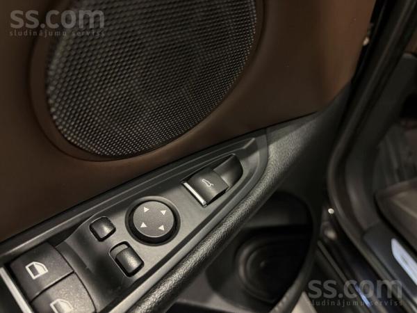 BMW X5 2015 Rīga vietnē Melns BMW X5 2015 Rīga, ar dzinēja tilpumu 3.00 L un nobraukumu 170 tūkst. km par 18900 €, foto 10 vietnē AUTOMOTO.COM.LV