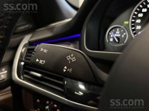 Melns BMW X5 2015 Rīga, ar dzinēja tilpumu 3.00 L un nobraukumu 170 tūkst. km par 18900 €, foto 13 vietnē AUTOMOTO.COM.LV