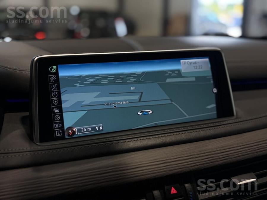 Melns BMW X5 2015 Rīga, ar dzinēja tilpumu 3.00 L un nobraukumu 170 tūkst. km par 18900 €, foto 18 vietnē AUTOMOTO.COM.LV