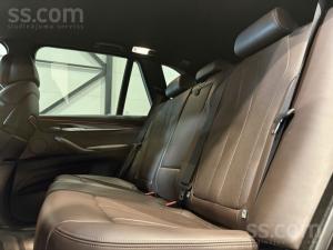 Melns BMW X5 2015 Rīga, ar dzinēja tilpumu 3.00 L un nobraukumu 170 tūkst. km par 18900 €, foto 25 vietnē AUTOMOTO.COM.LV