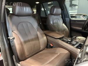 Melns BMW X5 2015 Rīga, ar dzinēja tilpumu 3.00 L un nobraukumu 170 tūkst. km par 18900 €, foto 29 vietnē AUTOMOTO.COM.LV