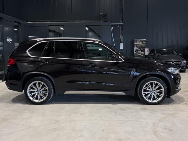 Melns BMW X5 2015 Rīga, ar dzinēja tilpumu 3.00 L un nobraukumu 170 tūkst. km par 18900 €, foto 3 vietnē AUTOMOTO.COM.LV