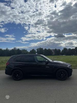 Melns BMW X5 2015 Kauņa, ar dzinēja tilpumu 3.00 L un nobraukumu 148 tūkst. km par 19500 €, foto 5 vietnē AUTOMOTO.COM.LV