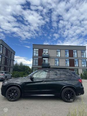 Melns BMW X5 2015 Kauņa, ar dzinēja tilpumu 3.00 L un nobraukumu 148 tūkst. km par 19500 €, foto 7 vietnē AUTOMOTO.COM.LV