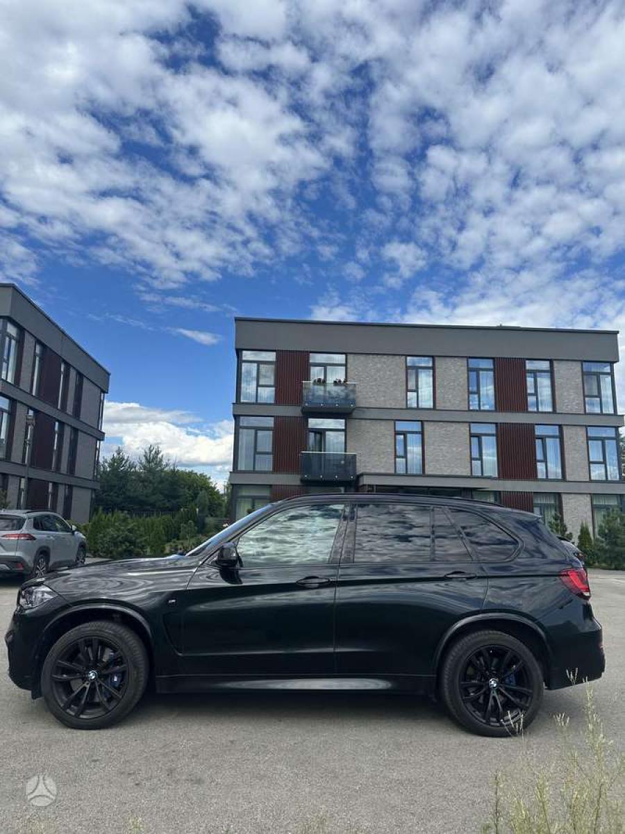 Melns BMW X5 2015 Kauņa, ar dzinēja tilpumu 3.00 L un nobraukumu 148 tūkst. km par 19500 €, foto 7 vietnē AUTOMOTO.COM.LV