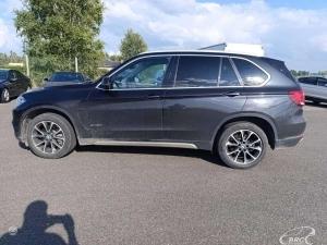 Melns BMW X5 2015 Viļņa, ar dzinēja tilpumu 4.40 L un nobraukumu 283 tūkst. km par 11900 €, foto 4 vietnē AUTOMOTO.COM.LV