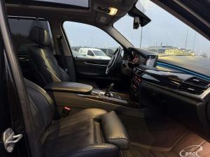 Melns BMW X5 2015 Viļņa, ar dzinēja tilpumu 4.40 L un nobraukumu 283 tūkst. km par 11900 €, foto 16 vietnē AUTOMOTO.COM.LV
