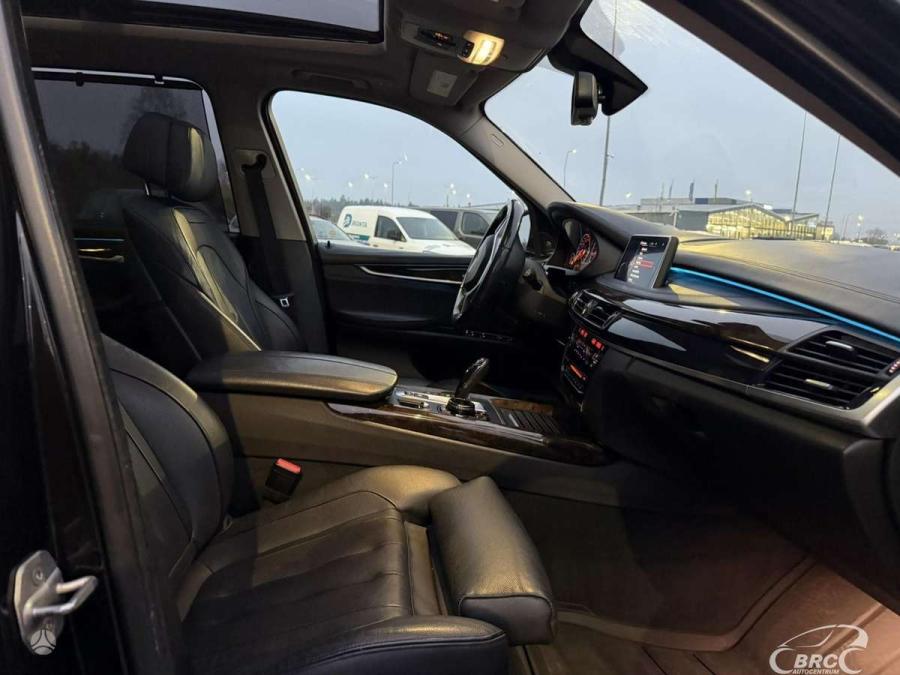 Melns BMW X5 2015 Viļņa, ar dzinēja tilpumu 4.40 L un nobraukumu 283 tūkst. km par 11900 €, foto 16 vietnē AUTOMOTO.COM.LV